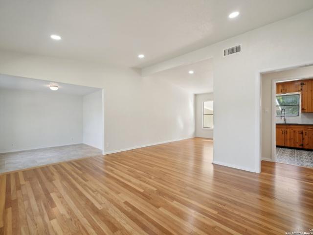 407 Haverford Dr, San Antonio, TX 78217 | MLS #1960