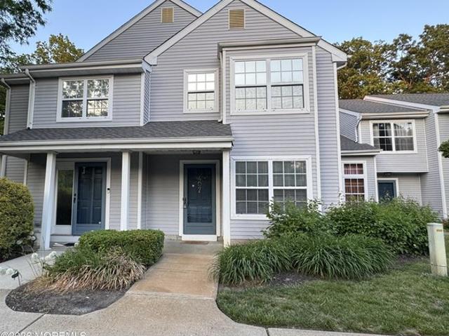 407 Hampton Ct, Manalapan, NJ 07726