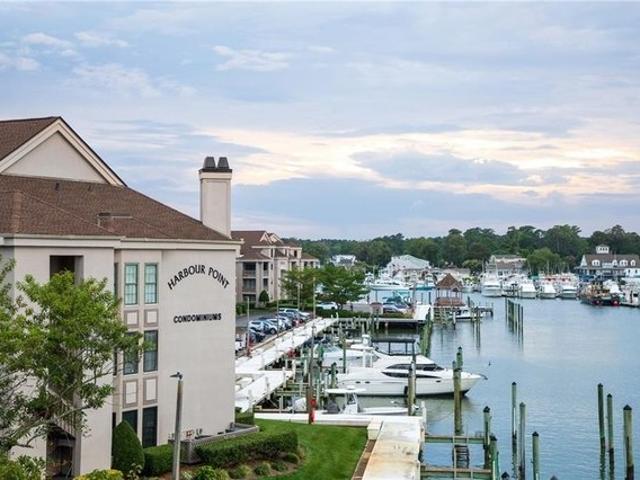 407 Harbour Pt Apt 104, Virginia Beach, VA 23451