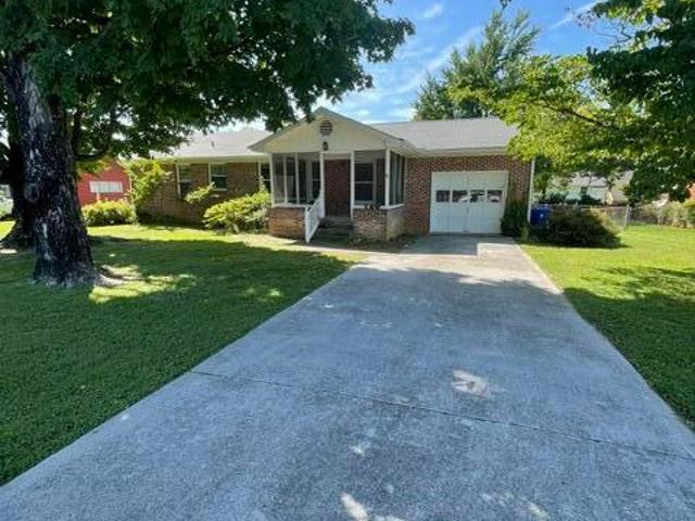407 Highland Drive