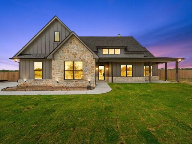 407 Lacek Mill Rd, China Spring, TX 76633