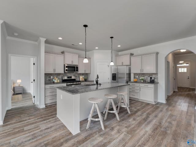 407 Ledgeway Drive