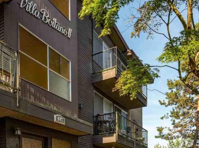 407 LIVE IN THE HEART OF THE GREENWOOD RETAIL CORE, WALK TO EVERYTHING! 2 Bedroom Apartment for Rent at 407 N 87th St, Seattle, WA 98103 Greenwood