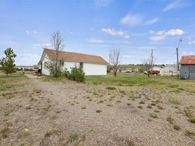 407 Liberty Ave, Shelby, MT 59474