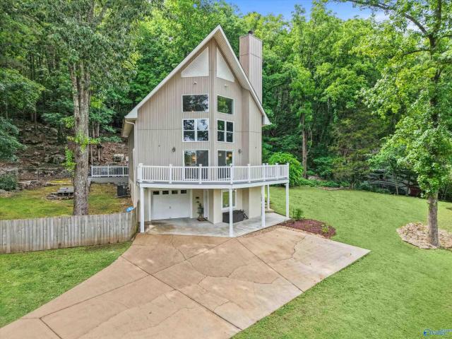 407 Mohawk Road SE