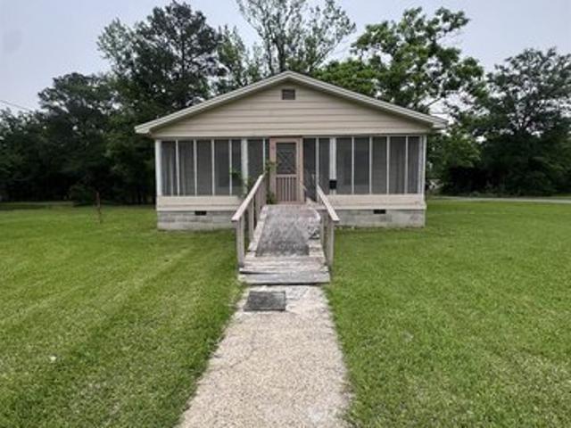 407 Martin Luther King St, Smackover, AR 71762
