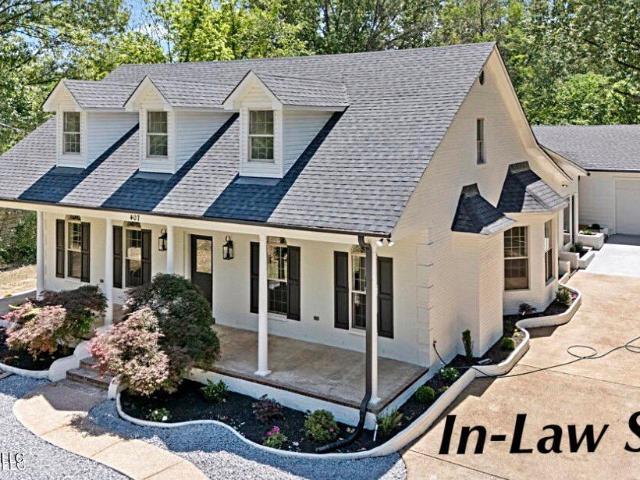 407 N Thunderbird Drive