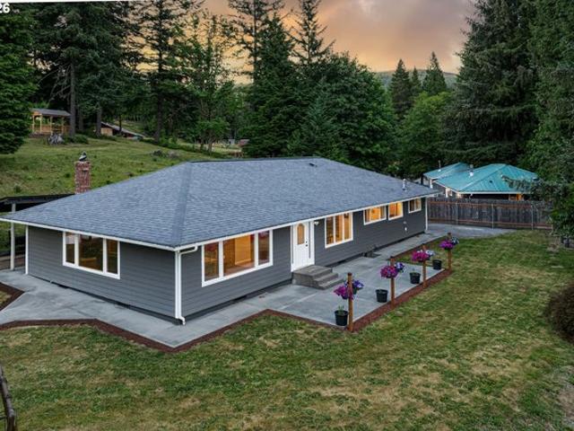 407 N Dubois Rd, Ariel, WA 98603