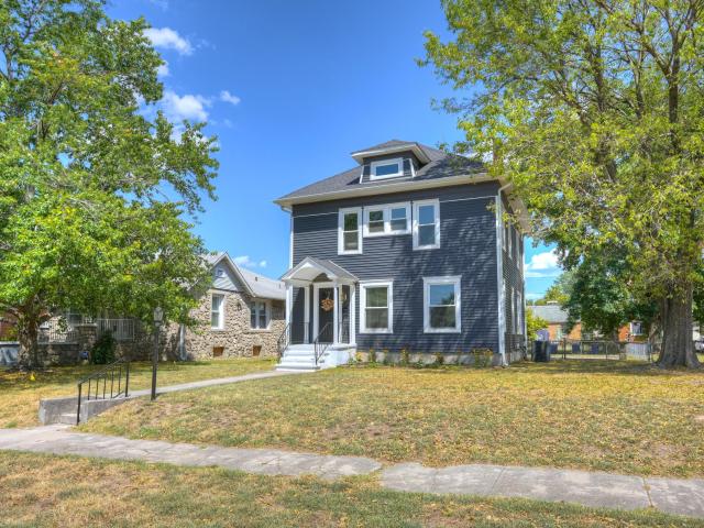 407 N Jackson Avenue