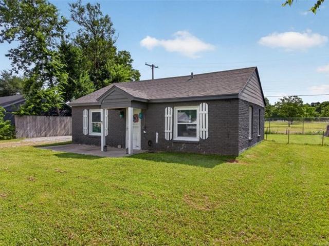 407 N Ora St, Pryor, OK 74361