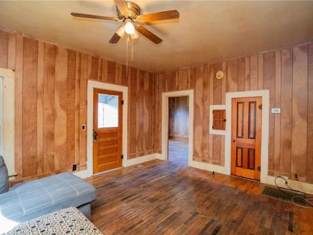 407 N Pittman St, Prairie Grove, AR 72753