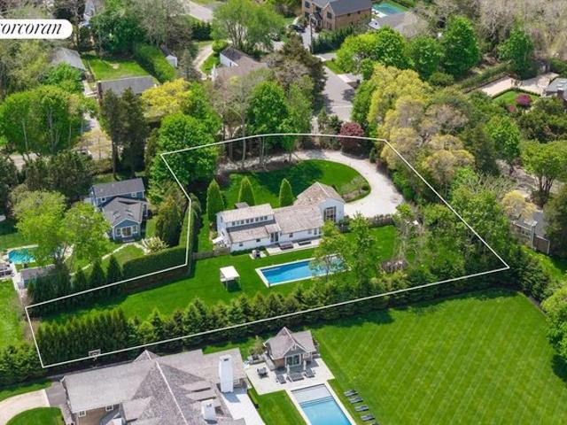 407 N Sea Mecox Rd, Southampton, NY 11968