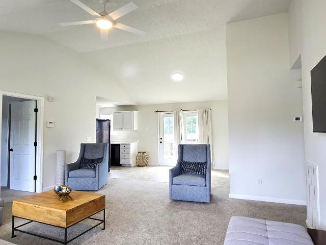 407 Nathan Ct