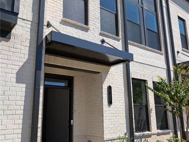 407 Nix Lane