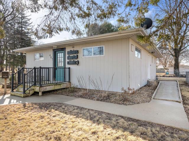 407 NW Lincoln Street