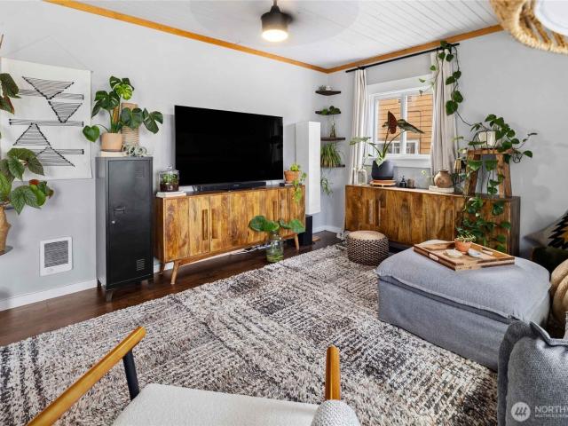 407 S 7th Street