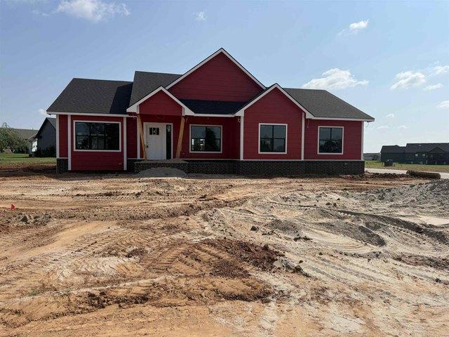 407 S Stoney Creek St, Clearwater, KS 67060