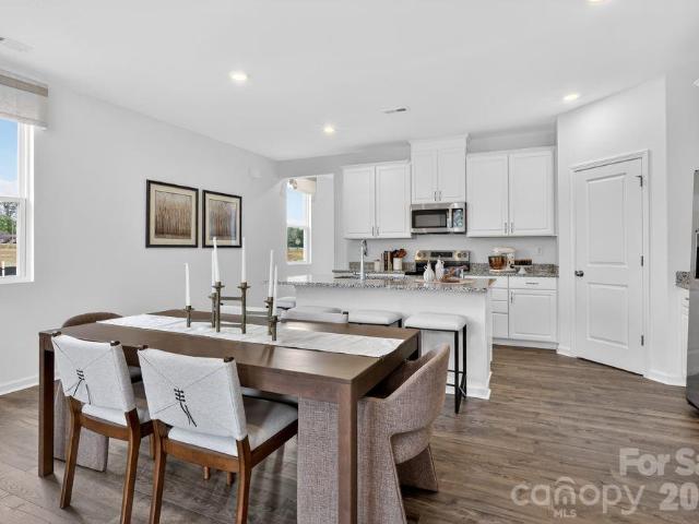407 Silver Birch Court
