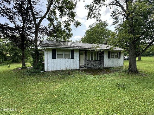 407 Slippey Ln, Duncansville, PA 16635