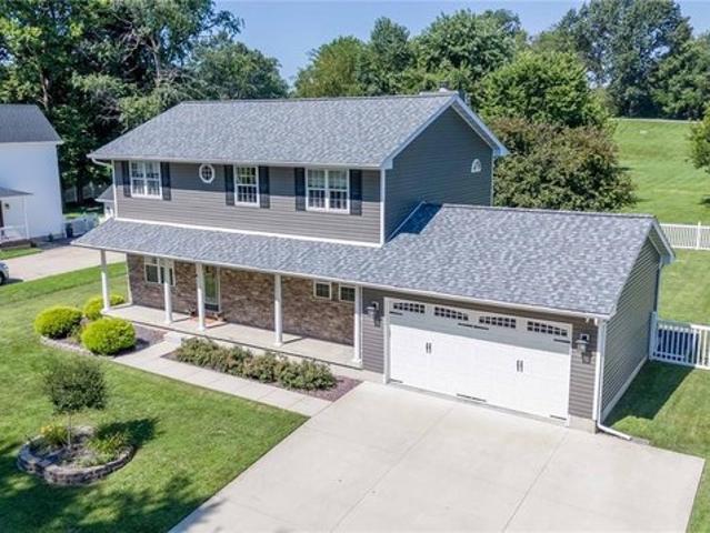 407 Sunset Dr, Vandalia, IL 62471
