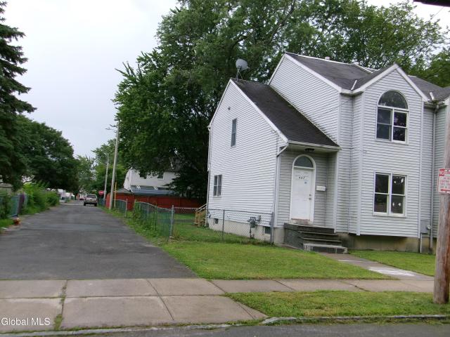 407 Paige Street