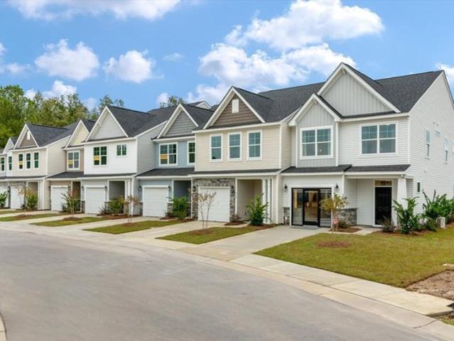 407 Painted Lady Ln, Goose Creek, SC 29445