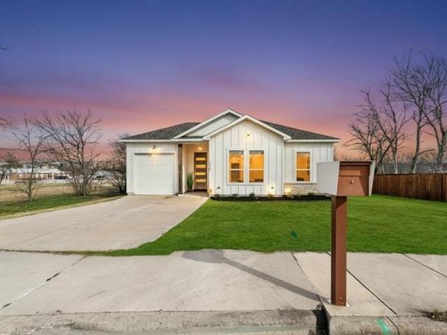 407 Peabody St, Hillsboro, TX 76645