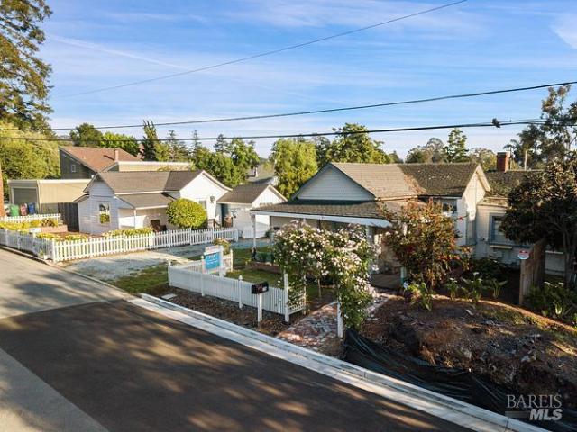 407 Pine St, Capitola, CA 95010 | MLS #326033