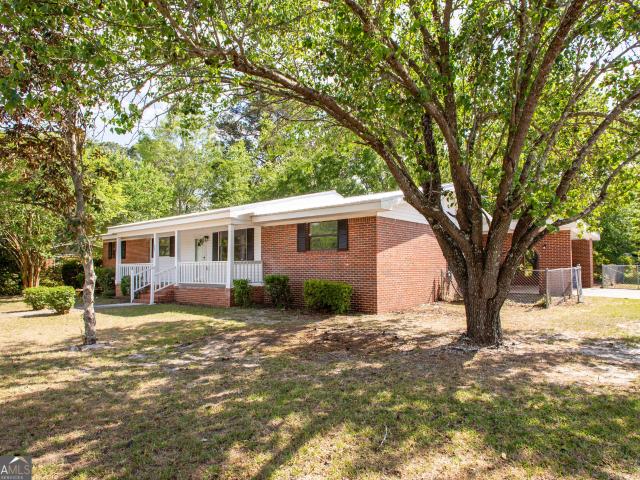 407 Pineview Drive