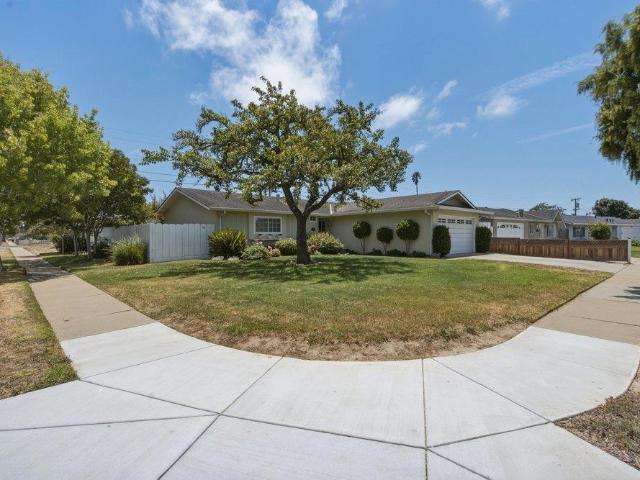 407 Pueblo Drive