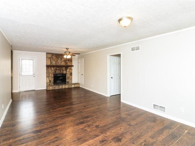 407 Robins Nest Court