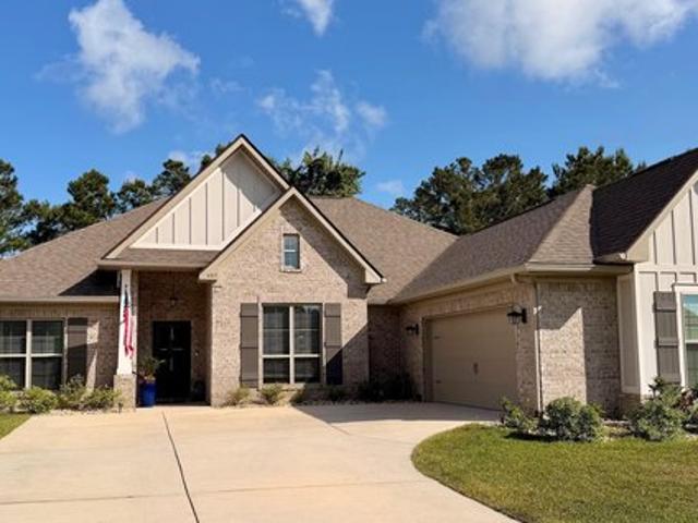 407 Roosa Ave, Gulf Shores, AL 36542