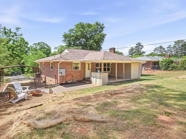 407 Ravenal Road
