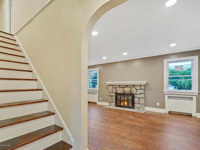 407 Redmond Avenue
