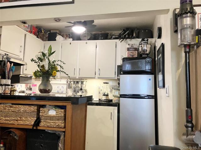407 W 40th Street 4B