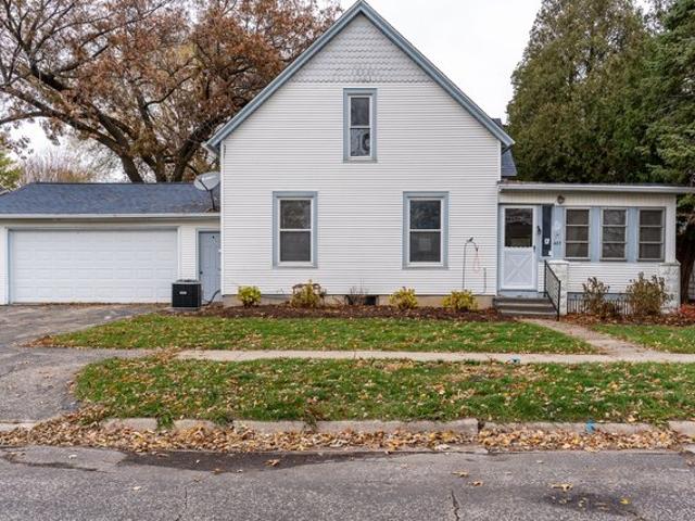407 W 4th St, Byron, IL 61010