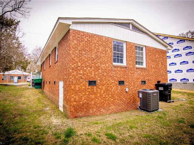 407 W Willis Avenue