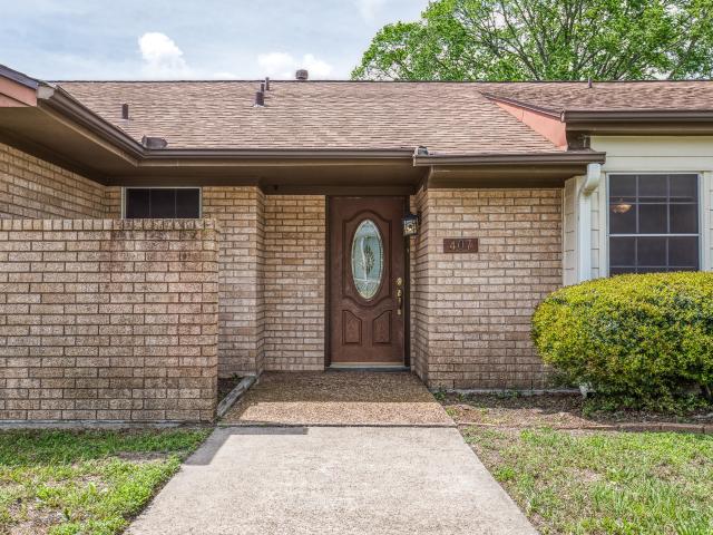 407 W Glenn St, Bellville, TX 77418 | MLS #16962 | Compass