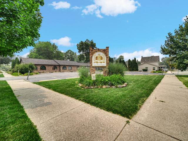 407 W Indiana Avenue