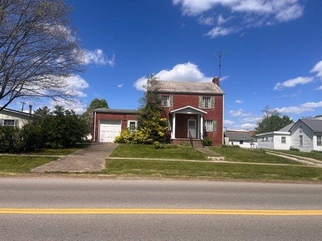407 W Main St, McArthur, OH 45651