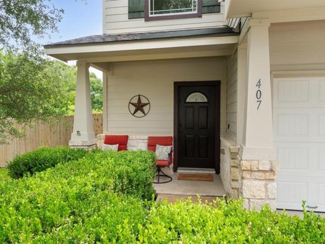 407 W Metcalfe St, Hutto, TX 78634