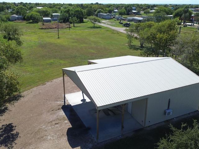 407 W Oakland Ave, Seadrift, TX 77983 | MLS #608798 | Compass
