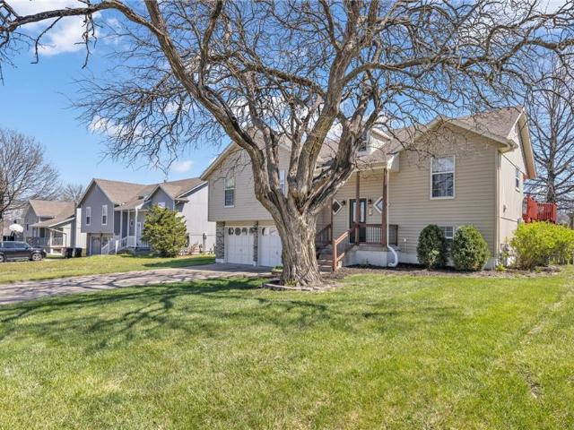 407 Woodson Ln, Greenwood, MO 64034 | MLS #2613 | Compass