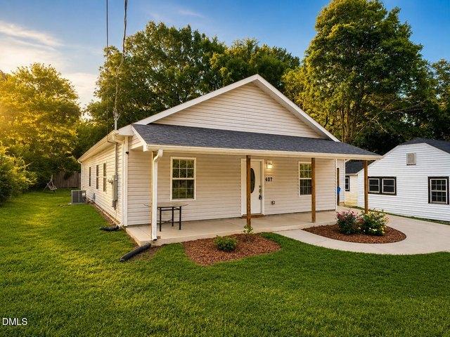 407 Walker Ave, Graham, NC 27253