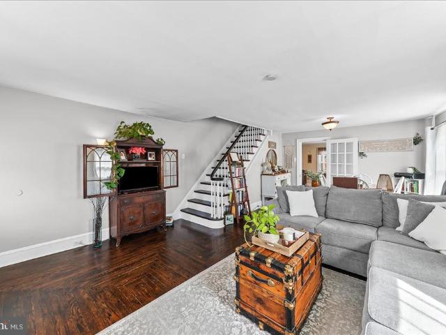 407 Walnut Street