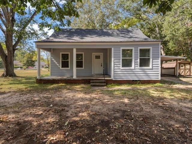 407 Turkey Creek Dr, Kilgore, TX 75662