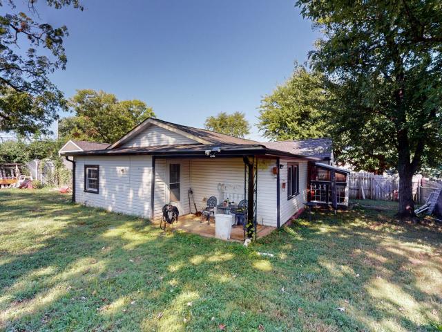 407 Villa St, Murfreesboro, TN 37129 | MLS #3123 | Compass