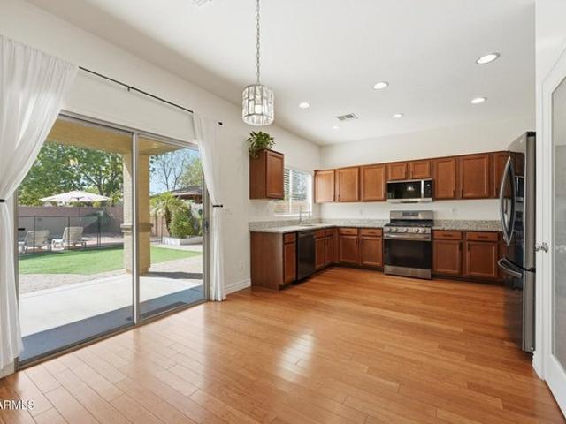40846 N Eliana Dr, San Tan Valley, AZ 85140
