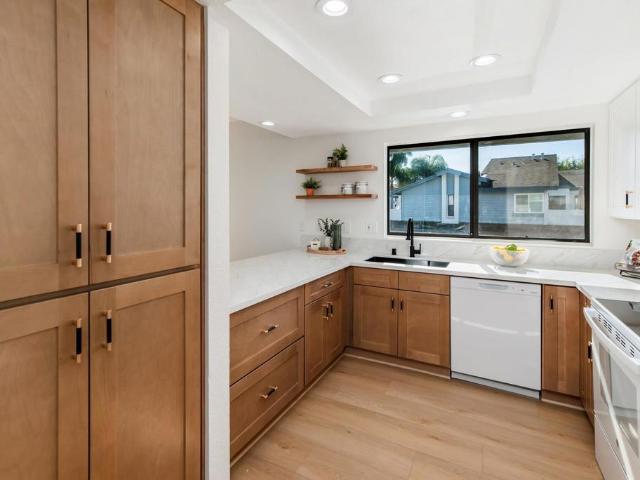4085 Crystal Dawn Ln, Unit 201, San Diego, CA 92122 | MLS #PTP2601