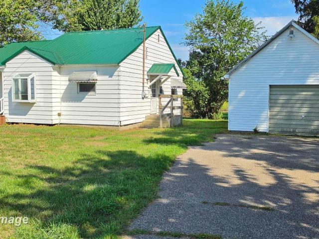 4085 Easton Road